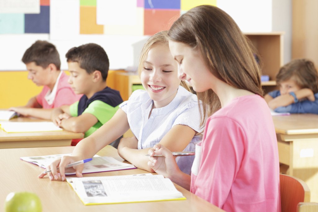 Schlechte Noten in der Schule - Wie kann ich meinem Kind am besten helfen?